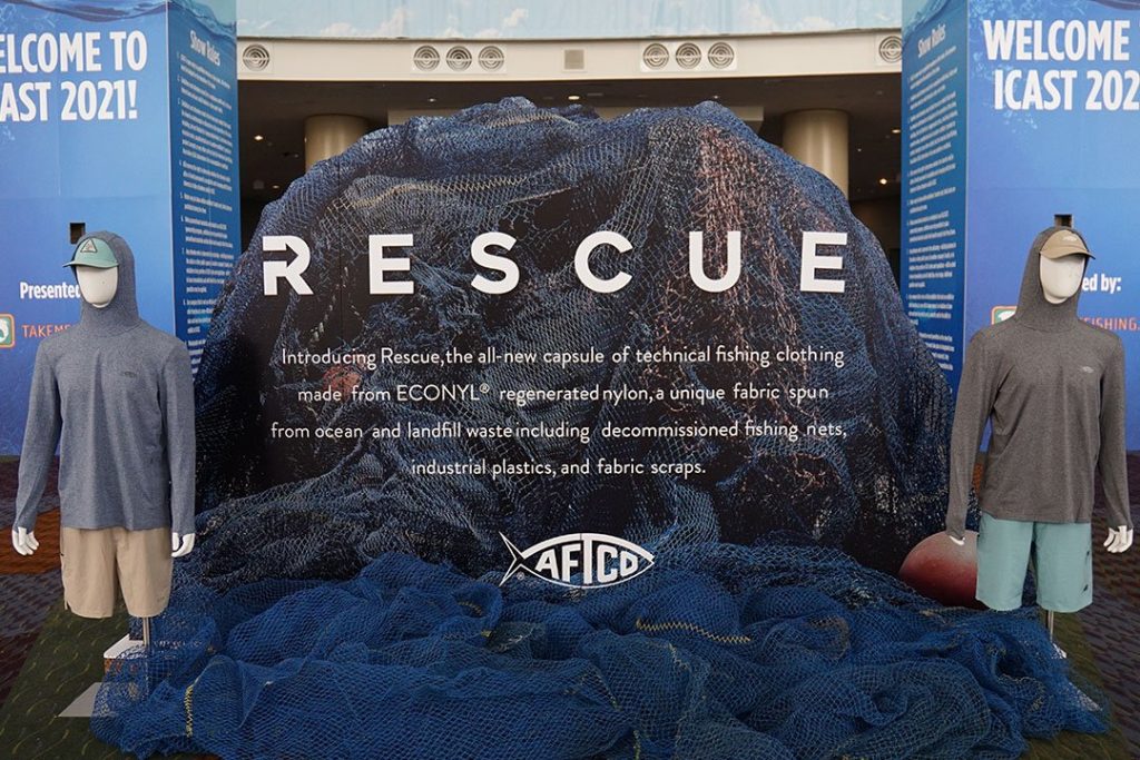 Sustainable booth design for fishing gear company - Cartonlab