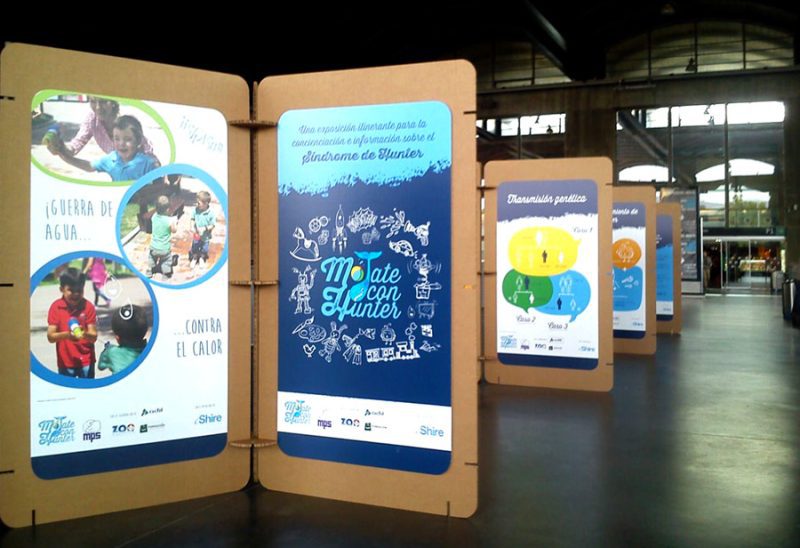 Sistema modular de paneles expositivos en cartón