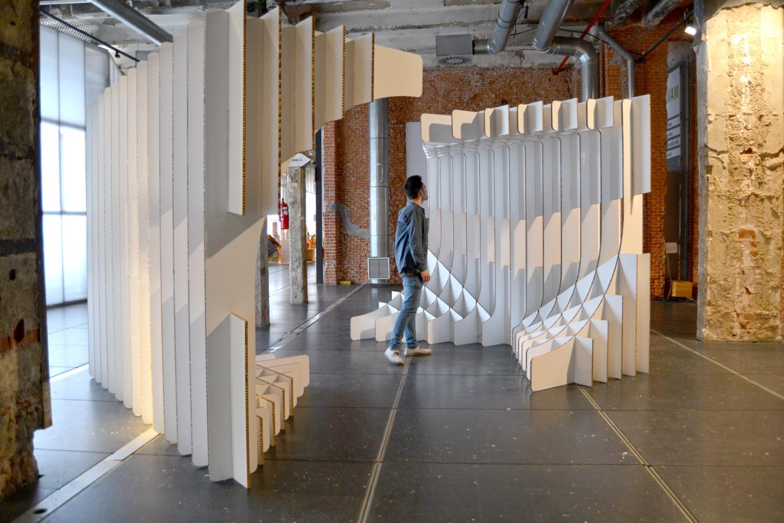 Love Cartón. Jornadas técnicas de diseño con cartón