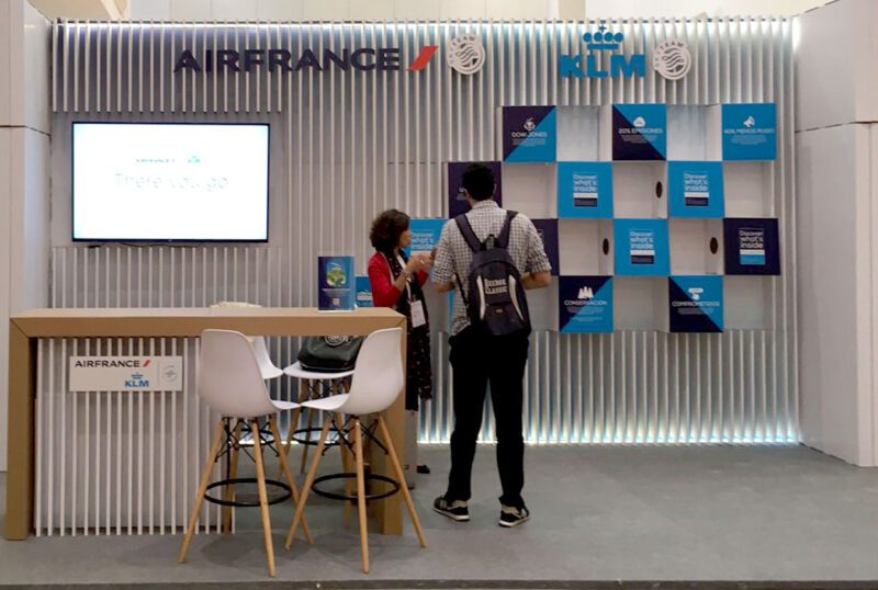 ¿Ideas de stands para ferias de turismo? Mejor, con cartón