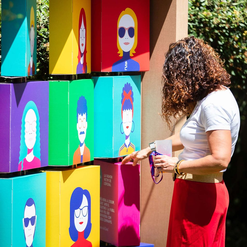 MEMOFLIP | Panel giratorio personalizable