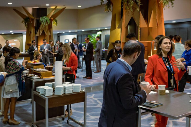 Eventos sostenibles en hoteles. Diseño en cartón para IDB Invest