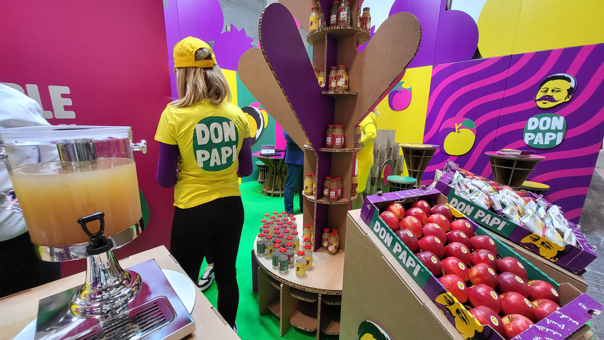 Stand de cartón impreso para Don Papi en feria Fruit Attraction